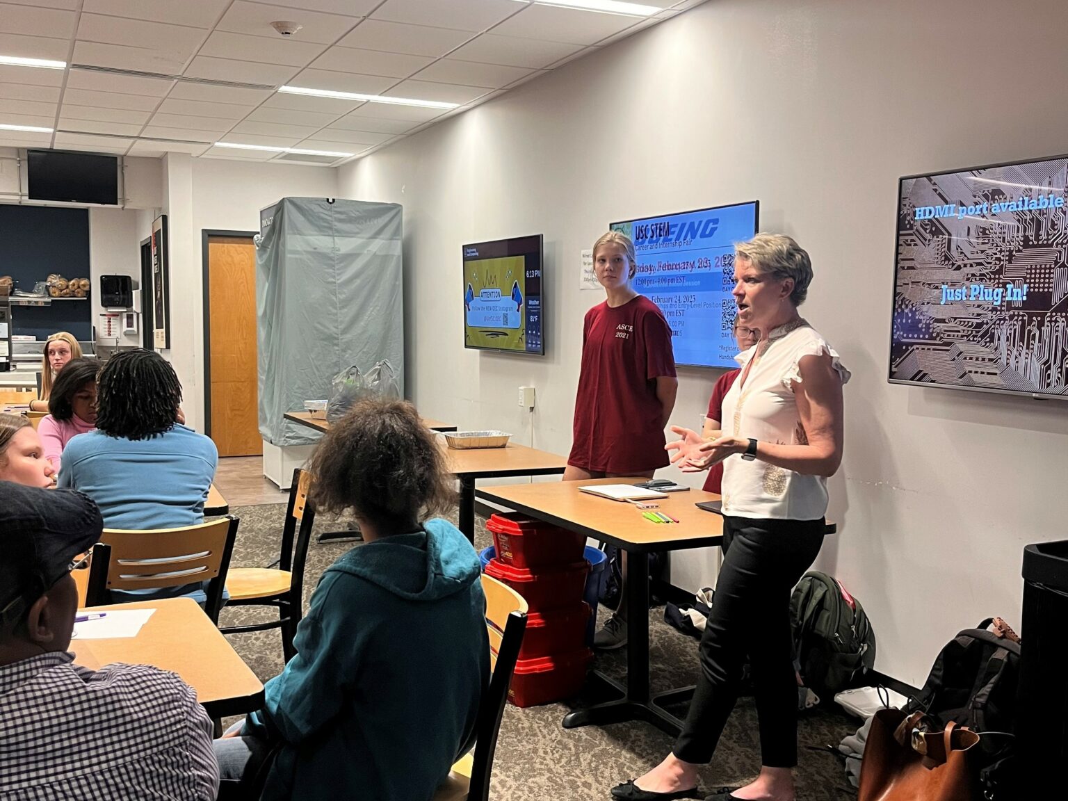 Introduce A Girl To Engineering Day at UofSC - Thomas & Hutton